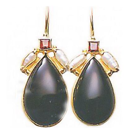 14k Queen Of Spades Earrings : Museum of Jewelry