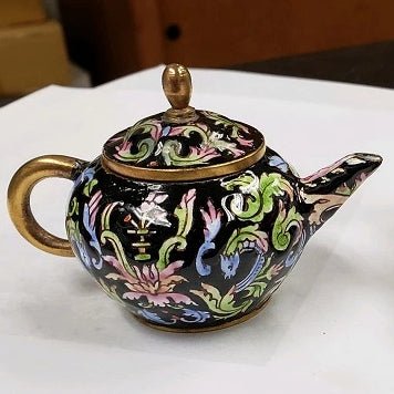 Black Jade Teapot : Museum of Jewelry