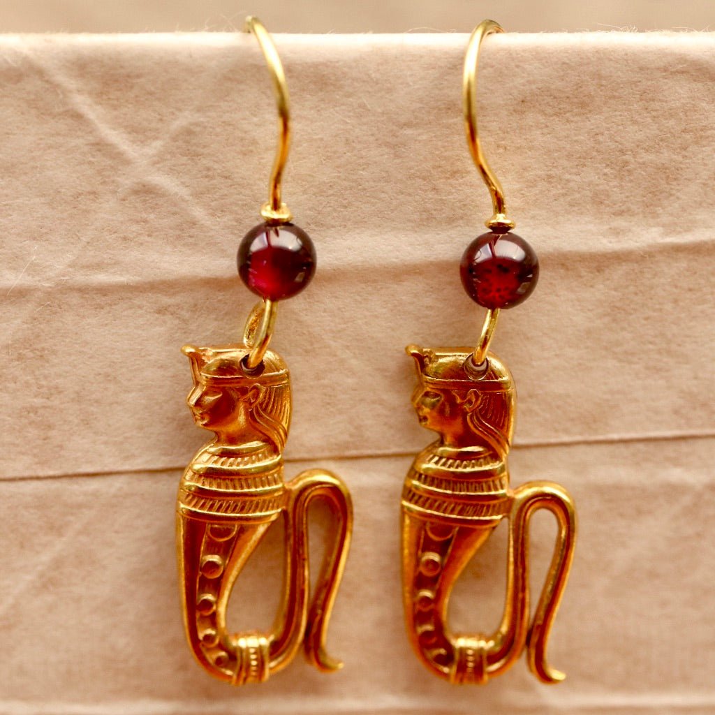Serpent Isis Garnet Earrings : Museum of Jewelry