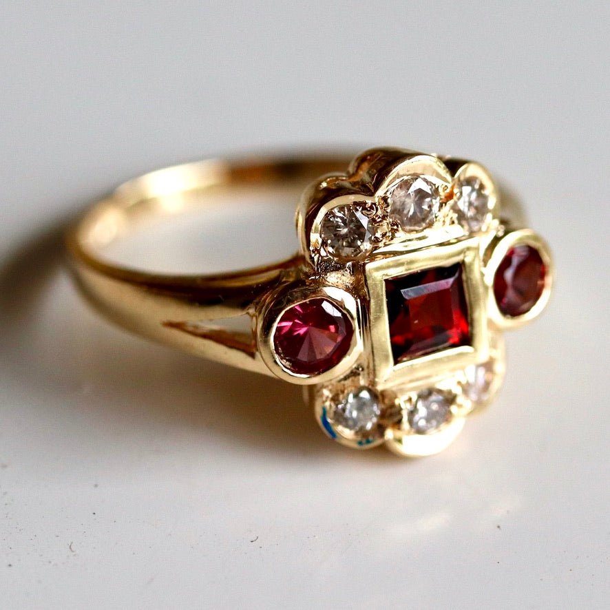 St. Nicholas 14k Gold Garnet and Diamond Ring : Museum of Jewelry
